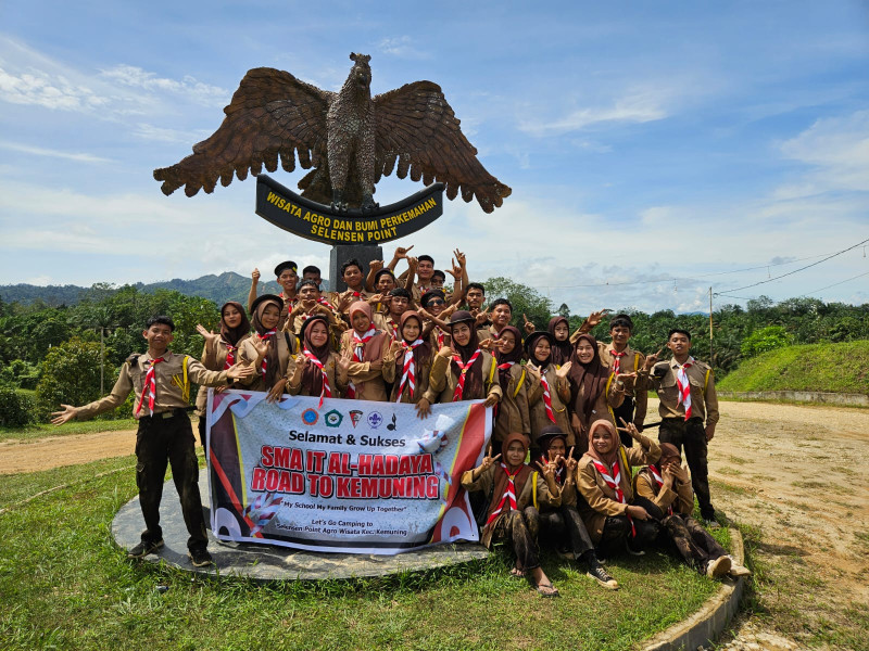 Pramuka SMA IT AL HADAYA Ambil Tanda Tingkat Bantara Di Selensen Point