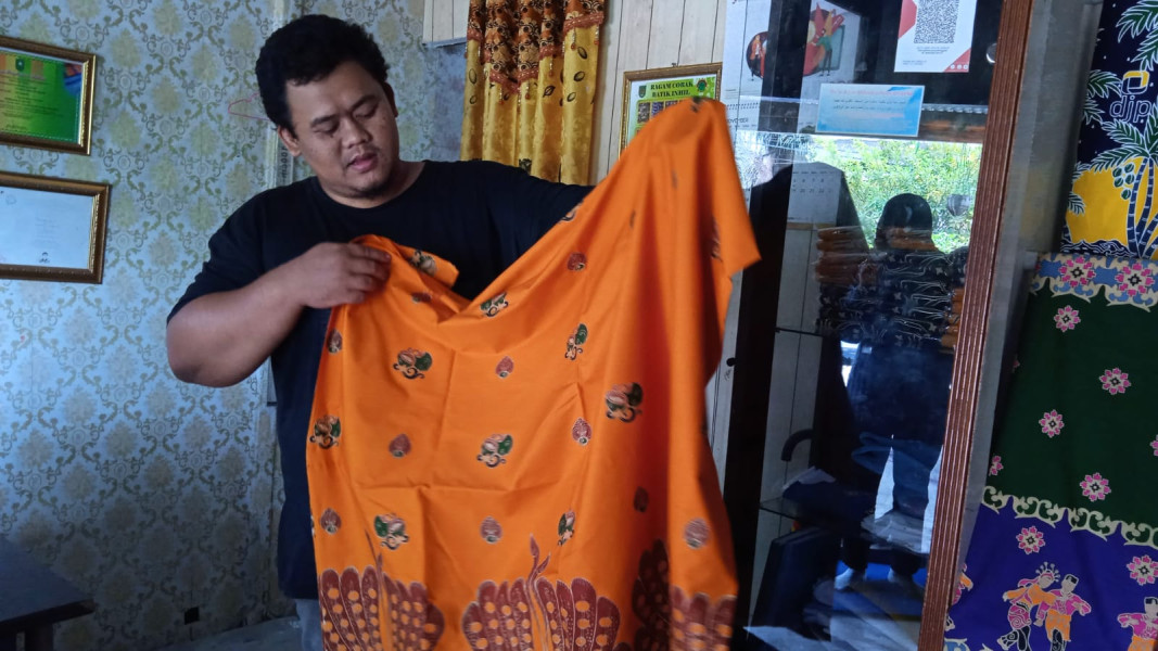 Batik Sri Tanjung Ciptakan Khas Batik Inhil Dengan Motif Bukit Condongnya