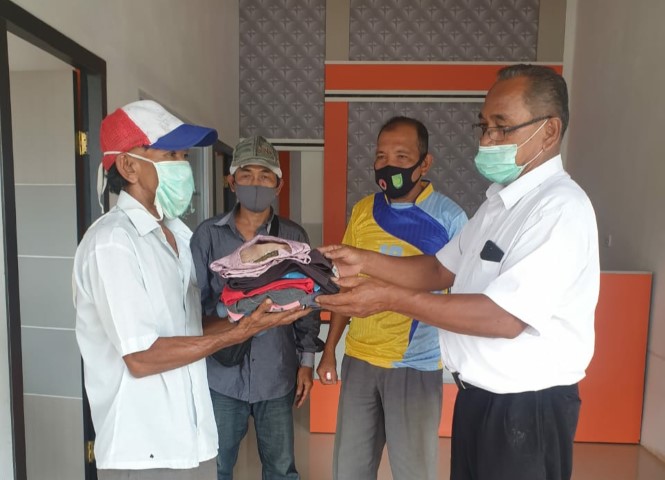 Gasebu Perdana Salurkan Pakaian Layak Pakai Bagi Dhuafa