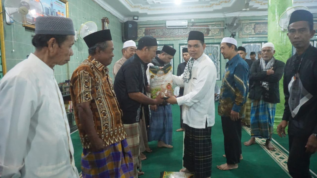 Pj Bupati Erisman Hadiri Kegiatan Subuh Keliling di Masjid Nurul Hidayah