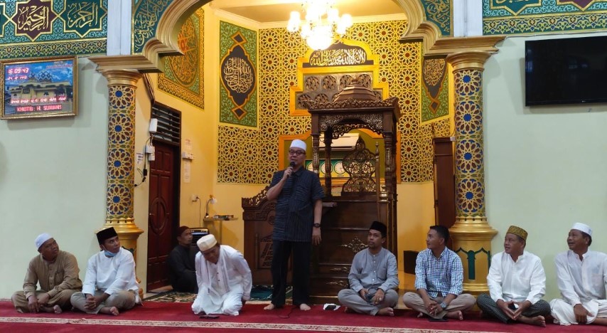 Sebelum Pulang Kampung, RZ Singgah di Masjid Raudhatul Jannah ...