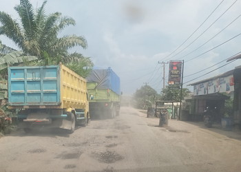 Rusak Parah, PU: Jalan Lintas Rengat-Tembilahan Tinggal Dikerjakan Lagi