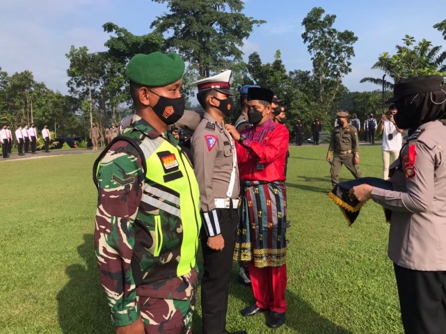 Polres Kuansing Apel Gelar Pasukan Ops Ketupat Lancang Kuning Tahun 2022