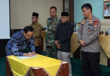 Pemkab Tandatangani Komitmen Bersama Percepatan UHC