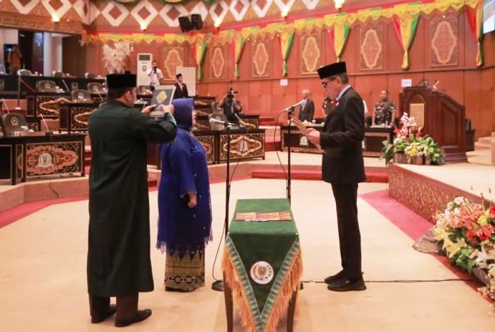 Sah, Magdalisni Resmi Dilantik Jadi Anggota DPRD Riau