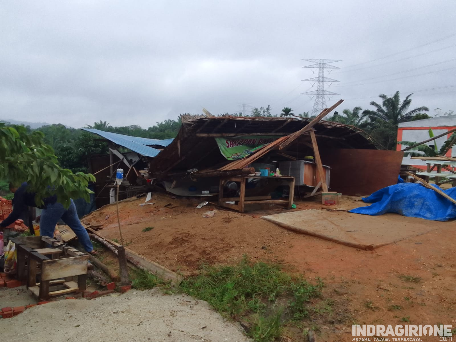Desa Batu Ampar Diterjang Puting Beliung, Rumah Warga dan Fasilitas Umum Alami Rusak Berat